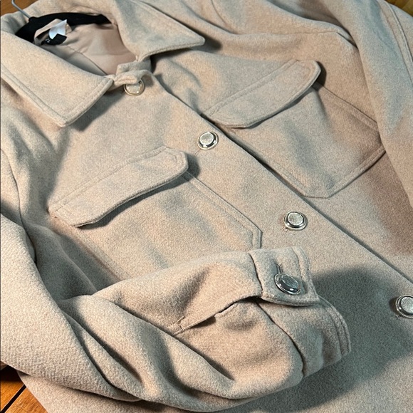 H&M | Jackets & Coats | Hm Beige Jacket With Black Collar | Poshmark